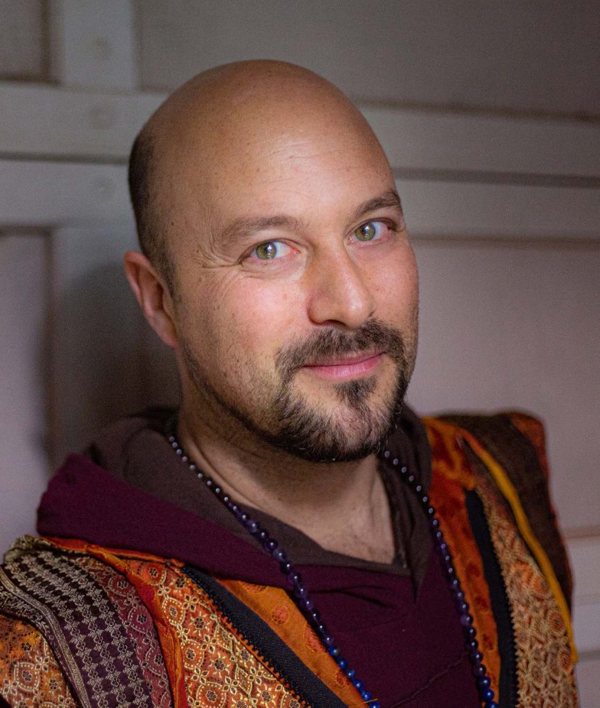 mark wizard extended central | Solutionary Muse